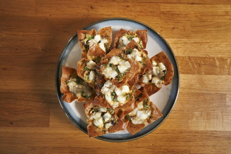 Mini Filo Tarts- Goats Cheese, Red Onion, Spinach & Black Olive - Tom ...